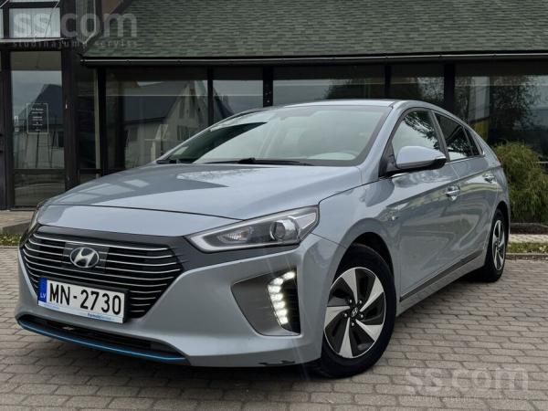 Pelēks Hyundai Ioniq 2018 Tukums, ar dzinēja tilpumu 1.60 L un nobraukumu 91 tūkst. km par 13900 €, foto 1 vietnē AUTOMOTO.COM.LV