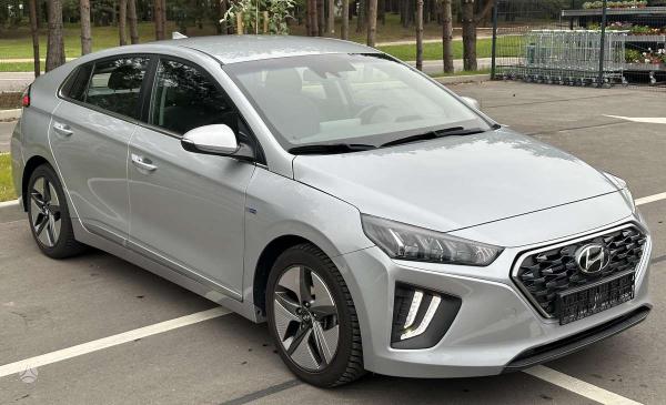 Grey Hyundai Ioniq 2019 in Utena, with an engine capacity of 1.58 L and mileage of 166 thousand km for 10700 €, photo 2 on AUTOMOTO.COM.LV