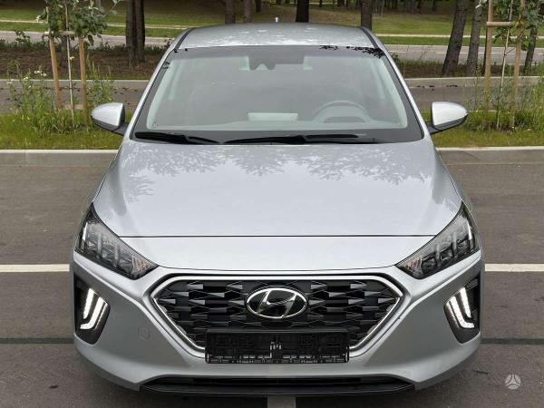 Grey Hyundai Ioniq 2019 in Utena, with an engine capacity of 1.58 L and mileage of 166 thousand km for 10700 €, photo 3 on AUTOMOTO.COM.LV