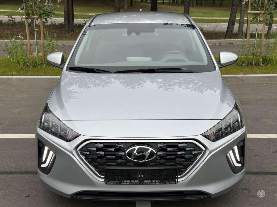 Pelēks Hyundai Ioniq 2019 Utena, ar dzinēja tilpumu 1.58 L un nobraukumu 166 tūkst. km par 10700 €, foto 4 vietnē AUTOMOTO.COM.LV