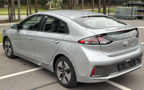 Grey Hyundai Ioniq 2019 in Utena, with an engine capacity of 1.58 L and mileage of 166 thousand km for 10700 €, photo 6 on AUTOMOTO.COM.LV