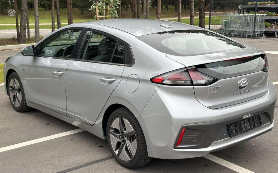 Pelēks Hyundai Ioniq 2019 Utena, ar dzinēja tilpumu 1.58 L un nobraukumu 166 tūkst. km par 10700 €, foto 7 vietnē AUTOMOTO.COM.LV