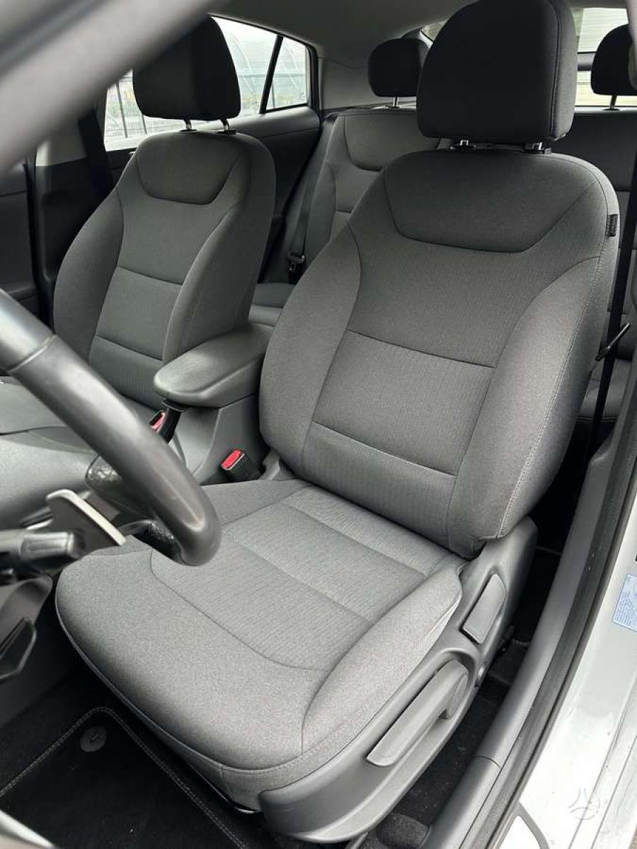 Pelēks Hyundai Ioniq 2019 Utena, ar dzinēja tilpumu 1.58 L un nobraukumu 166 tūkst. km par 10700 €, foto 16 vietnē AUTOMOTO.COM.LV