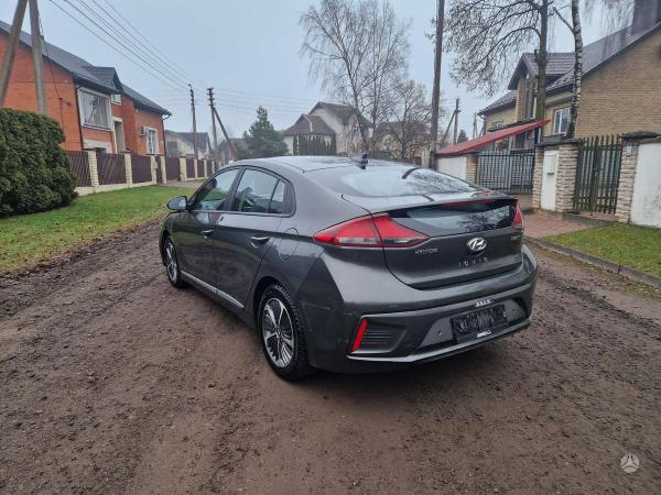 Pelēks Hyundai Ioniq 2021 Panevēža, ar dzinēja tilpumu 1.60 L un nobraukumu 146 tūkst. km par 8590 €, foto 6 vietnē AUTOMOTO.COM.LV