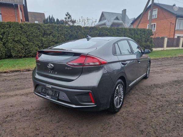 Pelēks Hyundai Ioniq 2021 Panevēža, ar dzinēja tilpumu 1.60 L un nobraukumu 146 tūkst. km par 8590 €, foto 8 vietnē AUTOMOTO.COM.LV