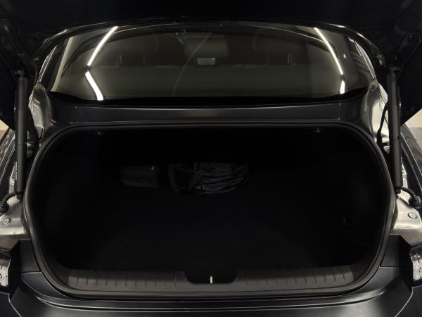 Grey Hyundai Ioniq 2023 in Riga, with an engine capacity of 0.00 L and mileage of 66 thousand km for 31990 €, photo 6 on AUTOMOTO.COM.LV
