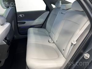 Pelēks Hyundai Ioniq 2023 Rīga, ar dzinēja tilpumu 0.00 L un nobraukumu 30 tūkst. km par 37490 €, foto 15 vietnē AUTOMOTO.COM.LV