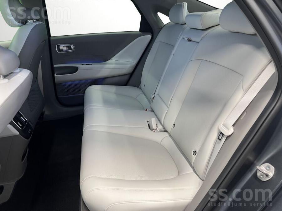 Pelēks Hyundai Ioniq 2023 Rīga, ar dzinēja tilpumu 0.00 L un nobraukumu 30 tūkst. km par 37490 €, foto 15 vietnē AUTOMOTO.COM.LV