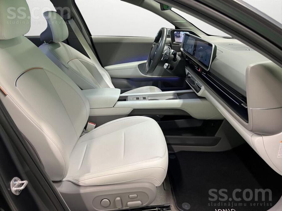 Pelēks Hyundai Ioniq 2023 Rīga, ar dzinēja tilpumu 0.00 L un nobraukumu 30 tūkst. km par 37490 €, foto 21 vietnē AUTOMOTO.COM.LV