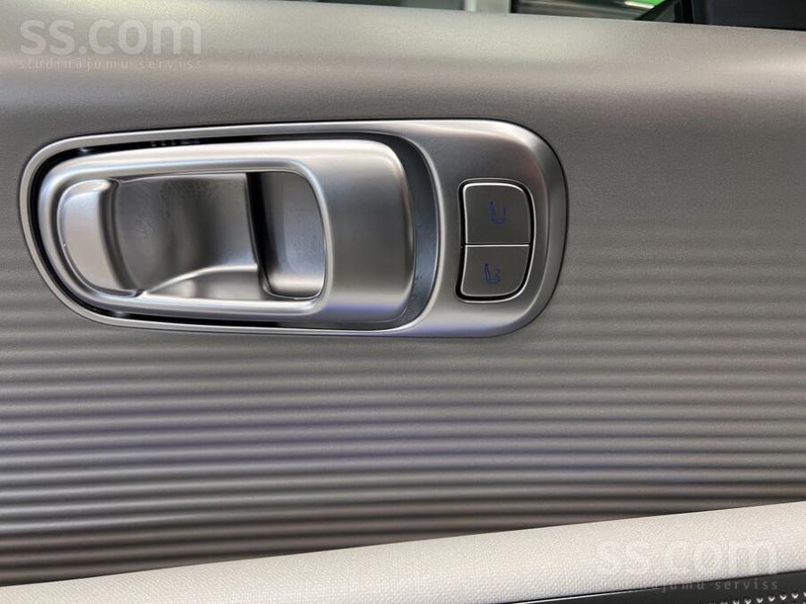 Pelēks Hyundai Ioniq 2023 Rīga, ar dzinēja tilpumu 0.00 L un nobraukumu 30 tūkst. km par 37490 €, foto 25 vietnē AUTOMOTO.COM.LV