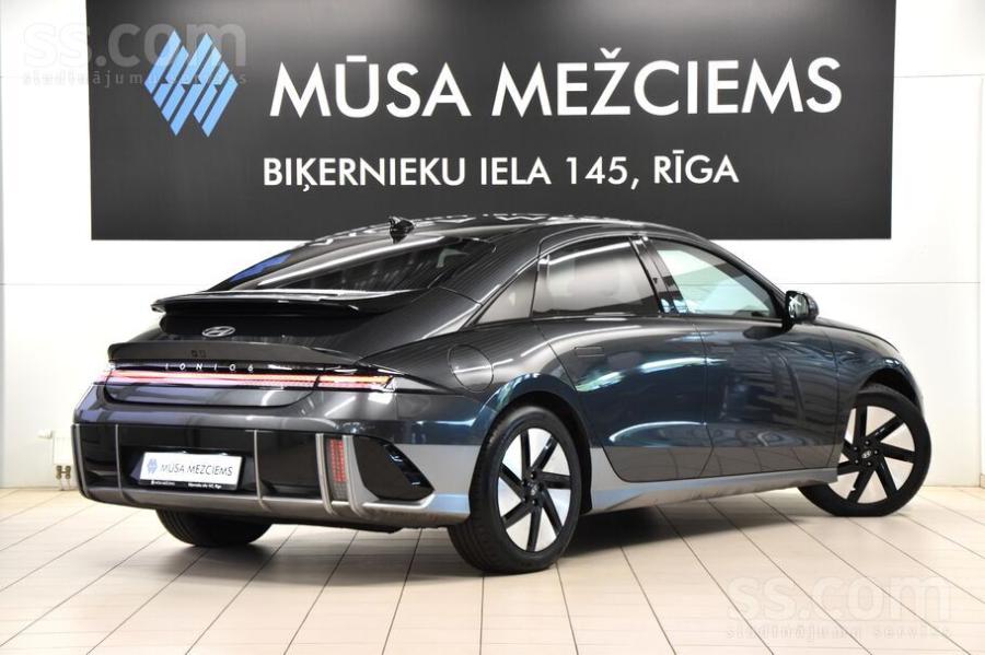 Pelēks Hyundai Ioniq 2023 Rīga, ar dzinēja tilpumu 0.00 L un nobraukumu 47 tūkst. km par 31990 €, foto 7 vietnē AUTOMOTO.COM.LV
