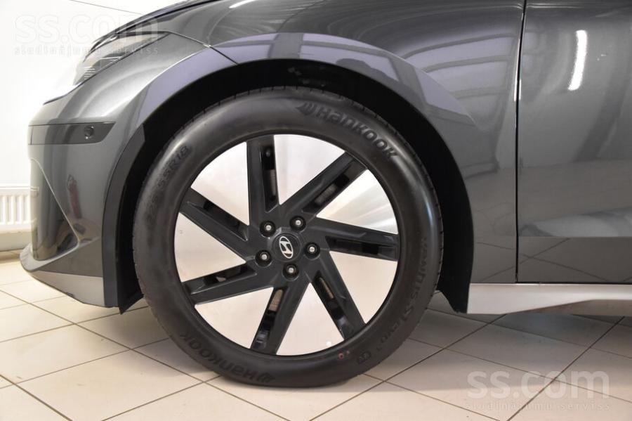 Pelēks Hyundai Ioniq 2023 Rīga, ar dzinēja tilpumu 0.00 L un nobraukumu 47 tūkst. km par 31990 €, foto 12 vietnē AUTOMOTO.COM.LV
