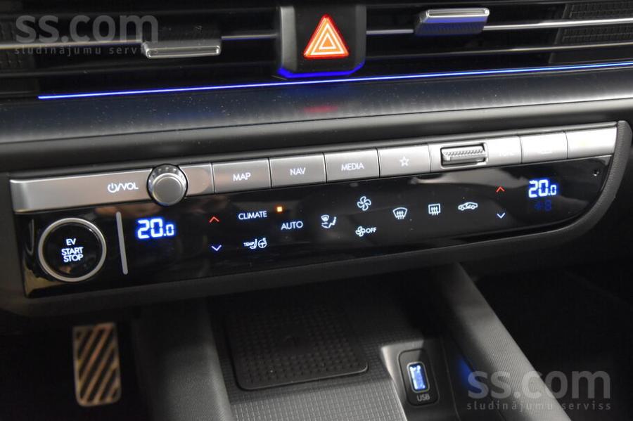 Pelēks Hyundai Ioniq 2023 Rīga, ar dzinēja tilpumu 0.00 L un nobraukumu 47 tūkst. km par 31990 €, foto 18 vietnē AUTOMOTO.COM.LV