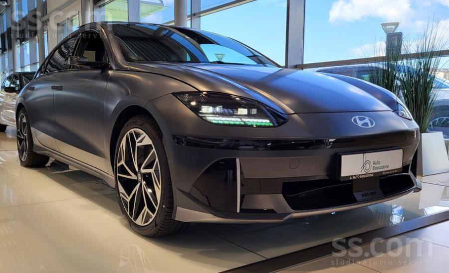 Pelēks Hyundai Ioniq 2024 Rīga, ar dzinēja tilpumu 0.00 L un nobraukumu 18 tūkst. km par 53379 €, foto 4 vietnē AUTOMOTO.COM.LV