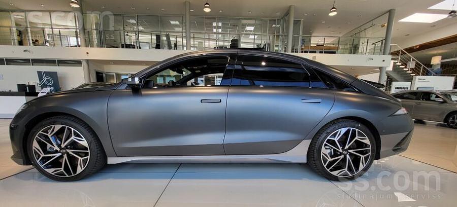 Pelēks Hyundai Ioniq 2024 Rīga, ar dzinēja tilpumu 0.00 L un nobraukumu 18 tūkst. km par 53379 €, foto 9 vietnē AUTOMOTO.COM.LV