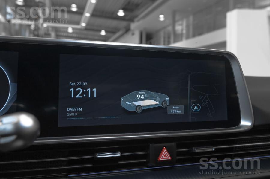 Pelēks Hyundai Ioniq 2024 Rīga, ar dzinēja tilpumu 0.00 L un nobraukumu 18 tūkst. km par 53379 €, foto 13 vietnē AUTOMOTO.COM.LV