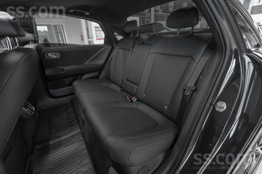 Pelēks Hyundai Ioniq 2024 Rīga, ar dzinēja tilpumu 0.00 L un nobraukumu 18 tūkst. km par 53379 €, foto 19 vietnē AUTOMOTO.COM.LV