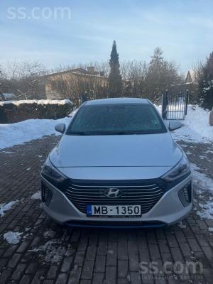 Hyundai Ioniq 2019 in Bauska, with an engine capacity of 1.60 L and mileage of 196 thousand km for 10500 €, photo 10 on AUTOMOTO.COM.LV