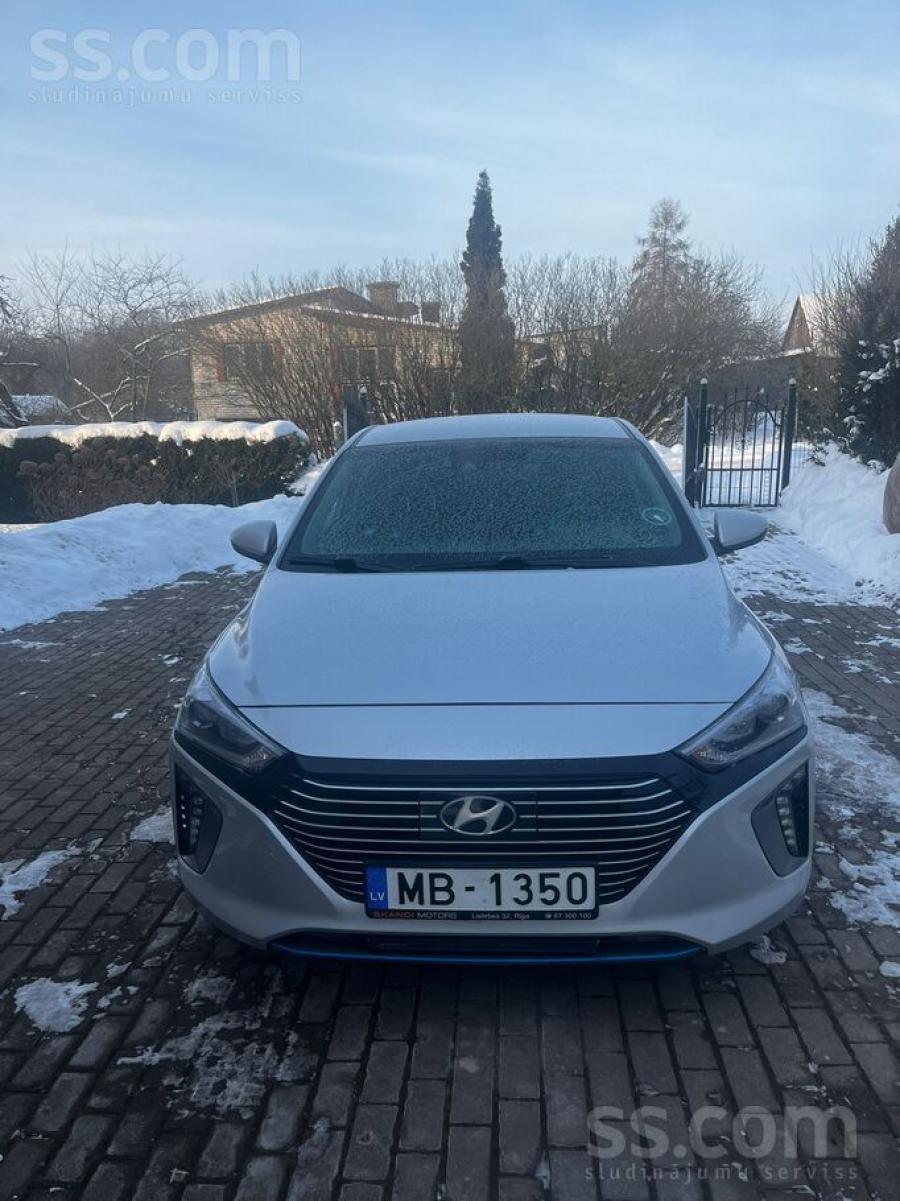 Hyundai Ioniq 2019 in Bauska, with an engine capacity of 1.60 L and mileage of 196 thousand km for 10500 €, photo 10 on AUTOMOTO.COM.LV