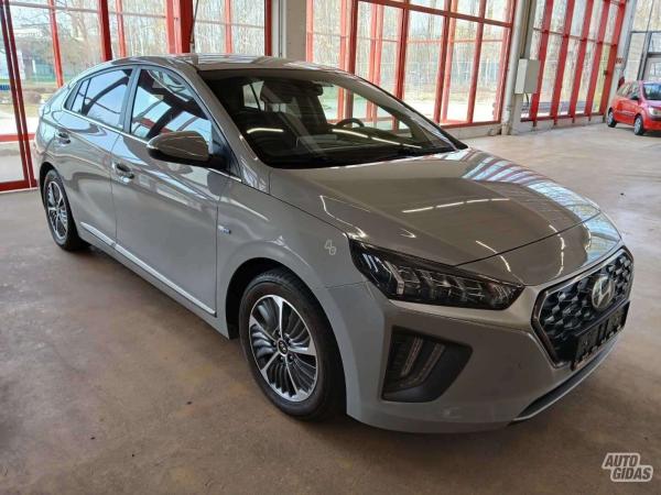 Hyundai Ioniq 2020 in Avizieniai, with an engine capacity of 1.60 L and mileage of 133 thousand km for 14999 €, photo 3 on AUTOMOTO.COM.LV