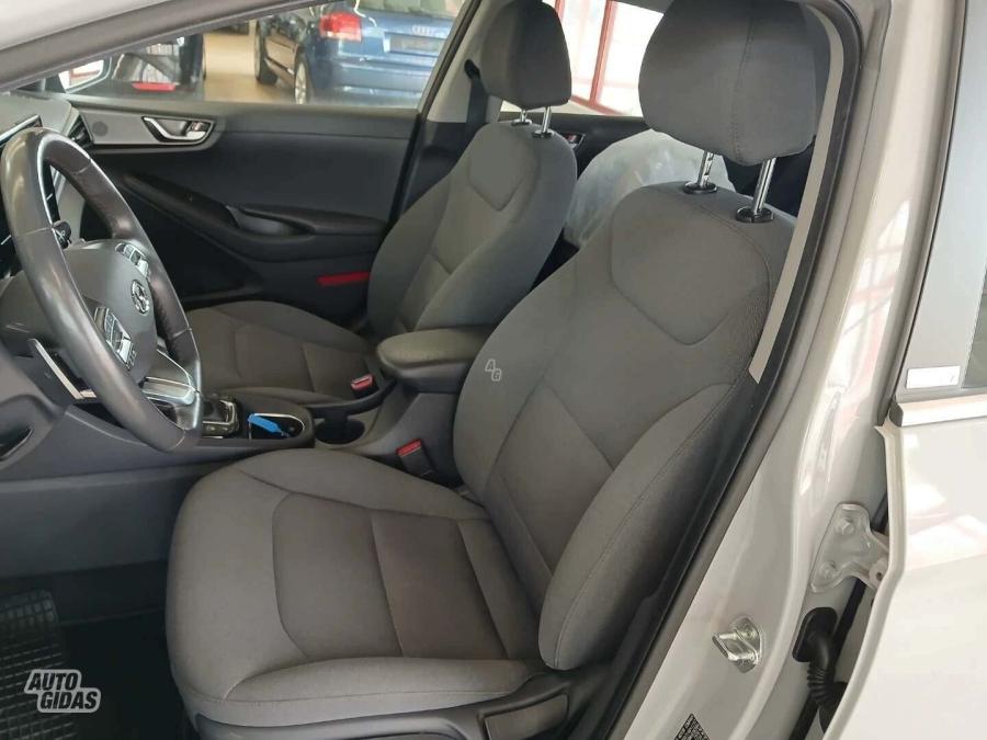 Hyundai Ioniq 2020 in Avizieniai, with an engine capacity of 1.60 L and mileage of 133 thousand km for 14999 €, photo 12 on AUTOMOTO.COM.LV