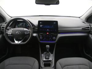 Hyundai Ioniq 2021 in Vilnius, with an engine capacity of 1.60 L and mileage of 197 thousand km for 13399 €, photo 3 on AUTOMOTO.COM.LV