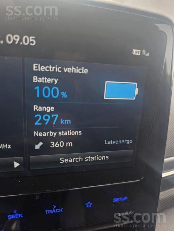 Hyundai Ioniq 2021 in Jelgava, with an engine capacity of 1.60 L and mileage of 54 thousand km for 13900 €, photo 3 on AUTOMOTO.COM.LV