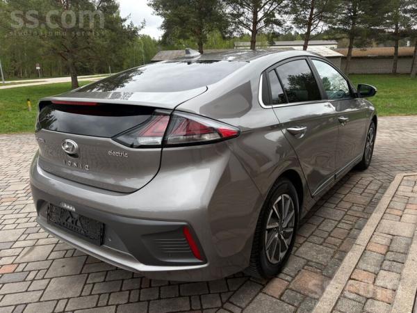 Hyundai Ioniq 2021 in Jelgava, with an engine capacity of 1.60 L and mileage of 54 thousand km for 13900 €, photo 5 on AUTOMOTO.COM.LV