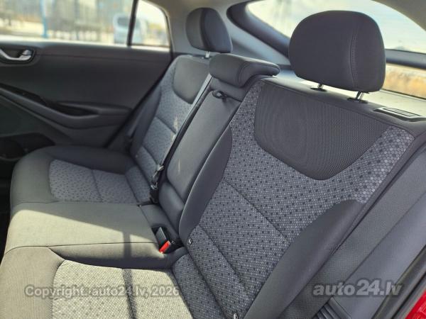 Красный Хендай Ioniq 2019 в Тарту, объемом двигателя 1.60 л и пробегом 108 тыс. км за 14500 €, фото 11 на AUTOMOTO.COM.LV