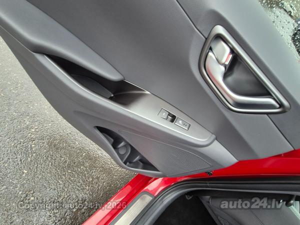 Red Hyundai Ioniq 2020 in Tallinn, with an engine capacity of 1.60 L and mileage of 115 thousand km for 12900 €, photo 9 on AUTOMOTO.COM.LV