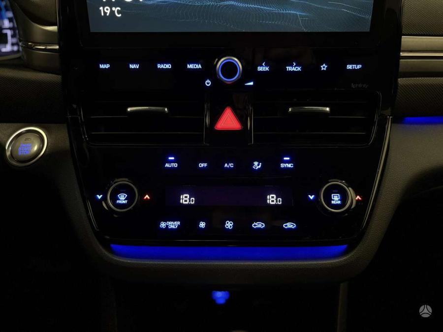 Red Hyundai Ioniq 2020 in Vilnius, with an engine capacity of 1.58 L and mileage of 116 thousand km for 14990 €, photo 26 on AUTOMOTO.COM.LV