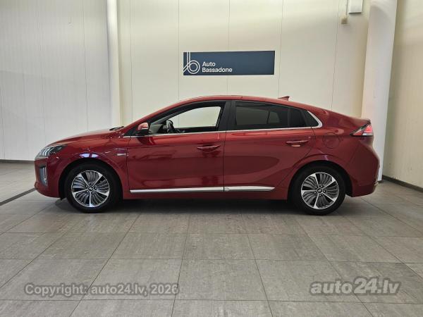 Sarkans Hyundai Ioniq 2020 Tallina, ar dzinēja tilpumu 1.60 L un nobraukumu 116 tūkst. km par 13900 €, foto 3 vietnē AUTOMOTO.COM.LV