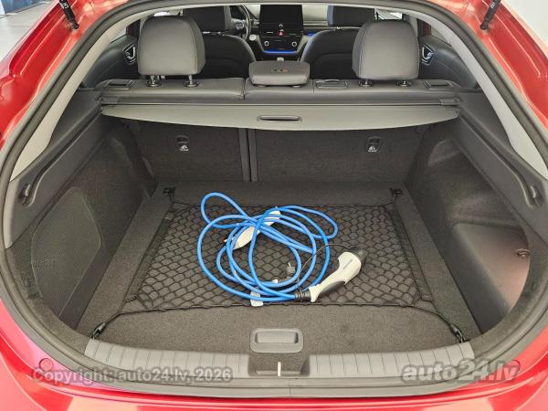 Sarkans Hyundai Ioniq 2020 Tallina, ar dzinēja tilpumu 1.60 L un nobraukumu 116 tūkst. km par 13900 €, foto 6 vietnē AUTOMOTO.COM.LV