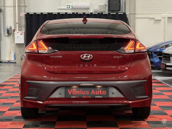 Красный Хендай Ioniq 2020 в Вильнюс, объемом двигателя 1.58 л и пробегом 116 тыс. км за 14800 €, фото 5 на AUTOMOTO.COM.LV