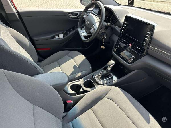 Red Hyundai Ioniq 2022 in Kaunas, with an engine capacity of 1.58 L and mileage of 80 thousand km for 12900 €, photo 9 on AUTOMOTO.COM.LV