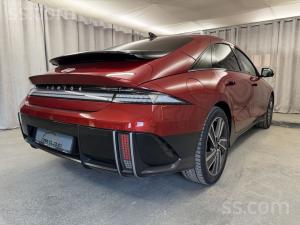 Красный Хендай Ioniq 2023 в Рига, объемом двигателя 0.00 л и пробегом 12 тыс. км за 26990 €, фото 7 на AUTOMOTO.COM.LV