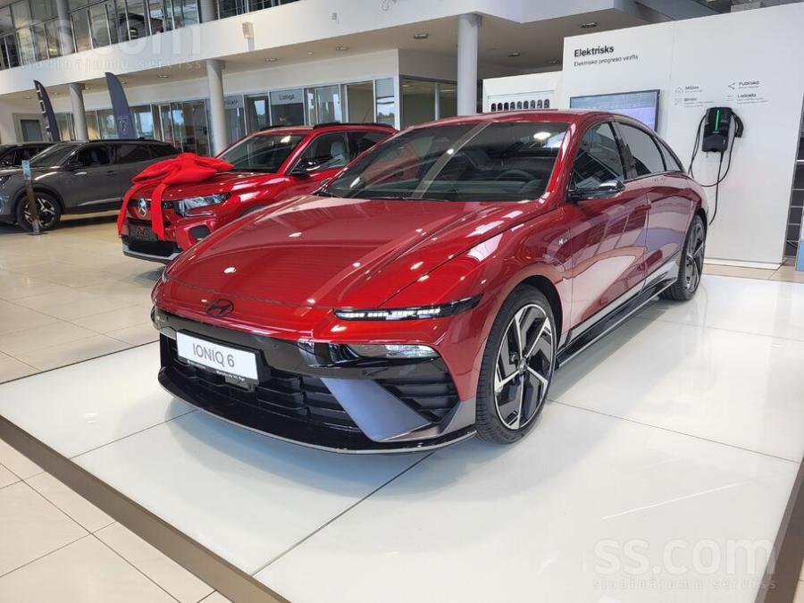 Красный Хендай Ioniq 2026 в Рига, объемом двигателя 0.00 л и пробегом 0 тыс. км за 60998 €, фото 1 на AUTOMOTO.COM.LV