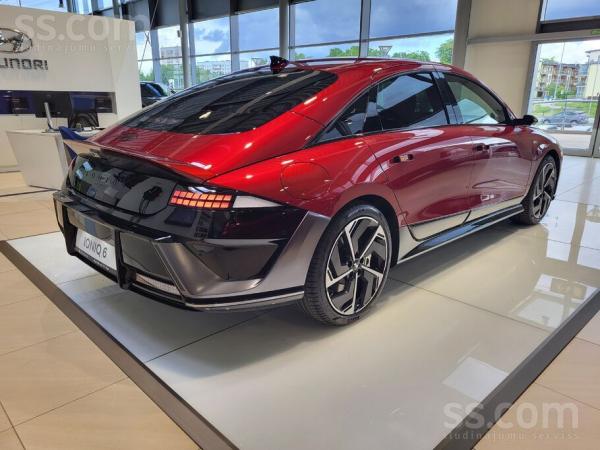 Красный Хендай Ioniq 2026 в Рига, объемом двигателя 0.00 л и пробегом 0 тыс. км за 60998 €, фото 4 на AUTOMOTO.COM.LV