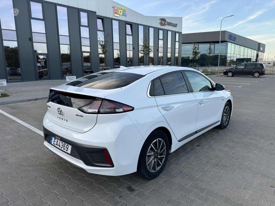 Balts Hyundai Ioniq 2020 Kauņa, ar dzinēja tilpumu 0.00 L un nobraukumu 58 tūkst. km par 13999 €, foto 6 vietnē AUTOMOTO.COM.LV