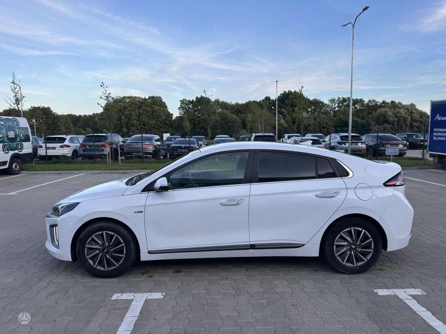 Balts Hyundai Ioniq 2020 Kauņa, ar dzinēja tilpumu 0.00 L un nobraukumu 58 tūkst. km par 13999 €, foto 8 vietnē AUTOMOTO.COM.LV