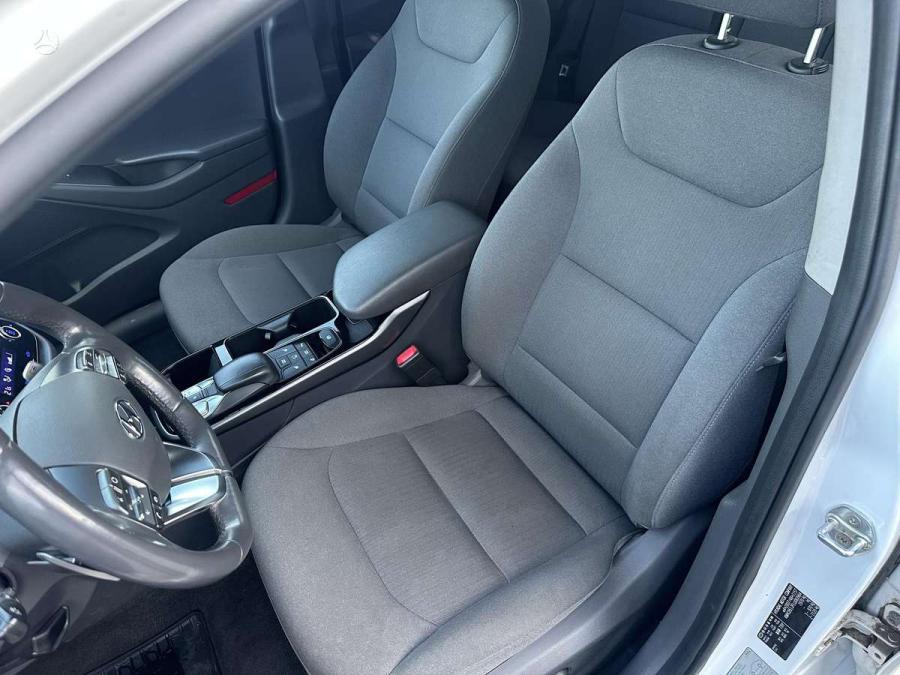 Balts Hyundai Ioniq 2020 Kauņa, ar dzinēja tilpumu 0.00 L un nobraukumu 58 tūkst. km par 13999 €, foto 13 vietnē AUTOMOTO.COM.LV