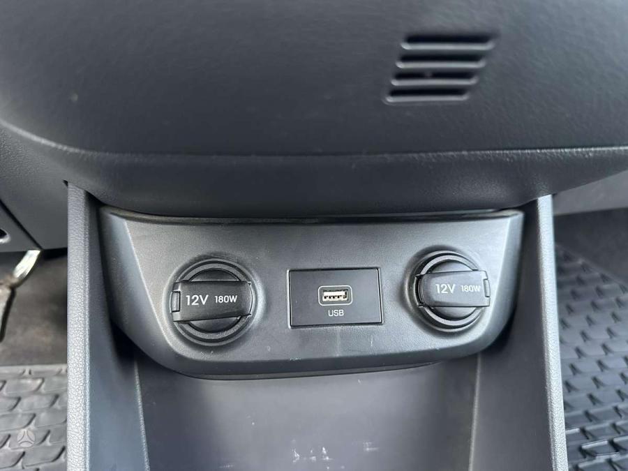 Balts Hyundai Ioniq 2020 Kauņa, ar dzinēja tilpumu 0.00 L un nobraukumu 58 tūkst. km par 13999 €, foto 24 vietnē AUTOMOTO.COM.LV