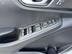 Balts Hyundai Ioniq 2020 Kauņa, ar dzinēja tilpumu 0.00 L un nobraukumu 58 tūkst. km par 13999 €, foto 32 vietnē AUTOMOTO.COM.LV