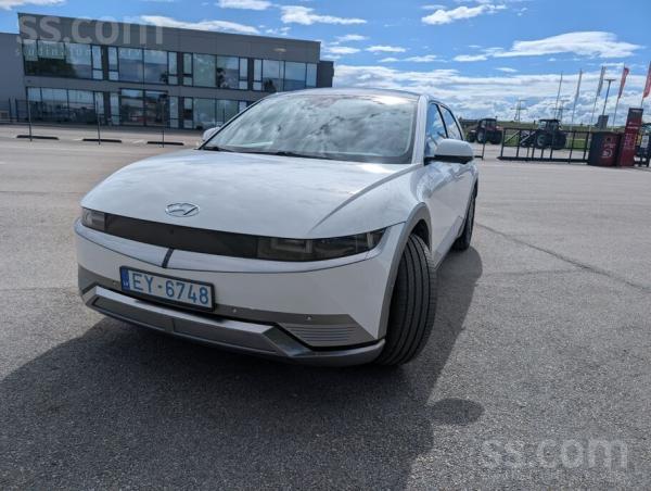 Balts Hyundai Ioniq 2021 Jelgava, ar dzinēja tilpumu 0.00 L un nobraukumu 87 tūkst. km par 29900 €, foto 2 vietnē AUTOMOTO.COM.LV