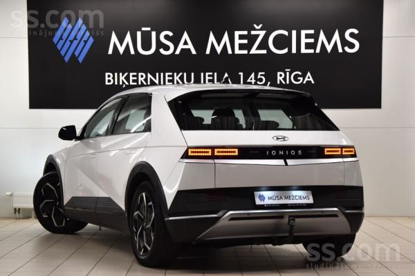Balts Hyundai Ioniq 2022 Rīga, ar dzinēja tilpumu 0.00 L un nobraukumu 103 tūkst. km par 28490 €, foto 7 vietnē AUTOMOTO.COM.LV