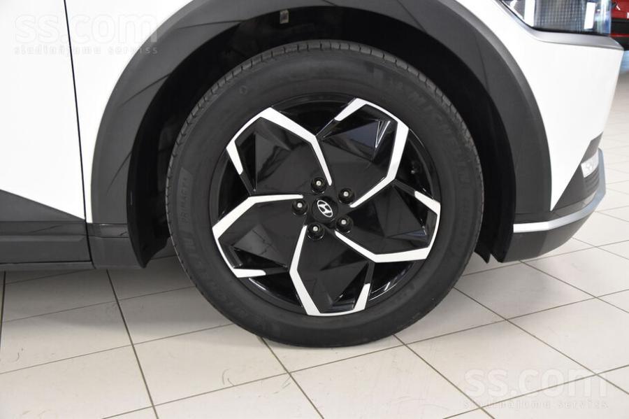 Balts Hyundai Ioniq 2022 Rīga, ar dzinēja tilpumu 0.00 L un nobraukumu 103 tūkst. km par 28490 €, foto 12 vietnē AUTOMOTO.COM.LV