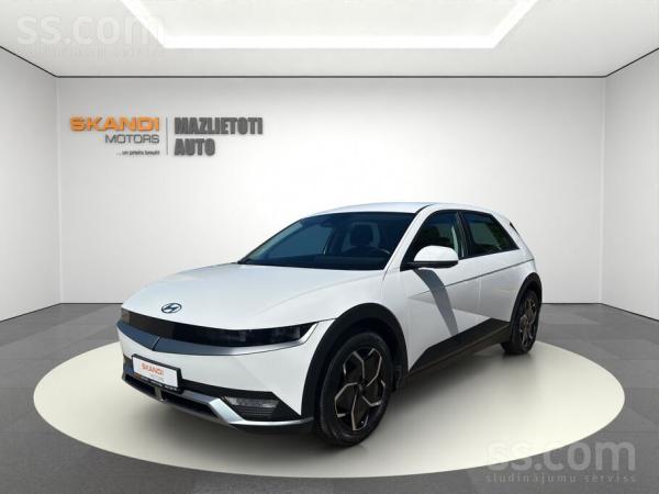 Balts Hyundai Ioniq 2023 Rīga, ar dzinēja tilpumu 1.60 L un nobraukumu 20 tūkst. km par 27900 €, foto 1 vietnē AUTOMOTO.COM.LV
