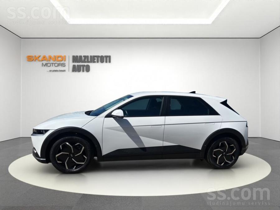 Белый Хендай Ioniq 2023 в Рига, объемом двигателя 1.60 л и пробегом 20 тыс. км за 28490 €, фото 4 на AUTOMOTO.COM.LV