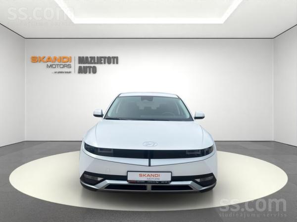 Balts Hyundai Ioniq 2023 Rīga, ar dzinēja tilpumu 1.60 L un nobraukumu 34 tūkst. km par 27490 €, foto 2 vietnē AUTOMOTO.COM.LV