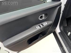 Balts Hyundai Ioniq 2023 Rīga, ar dzinēja tilpumu 1.60 L un nobraukumu 34 tūkst. km par 27490 €, foto 13 vietnē AUTOMOTO.COM.LV